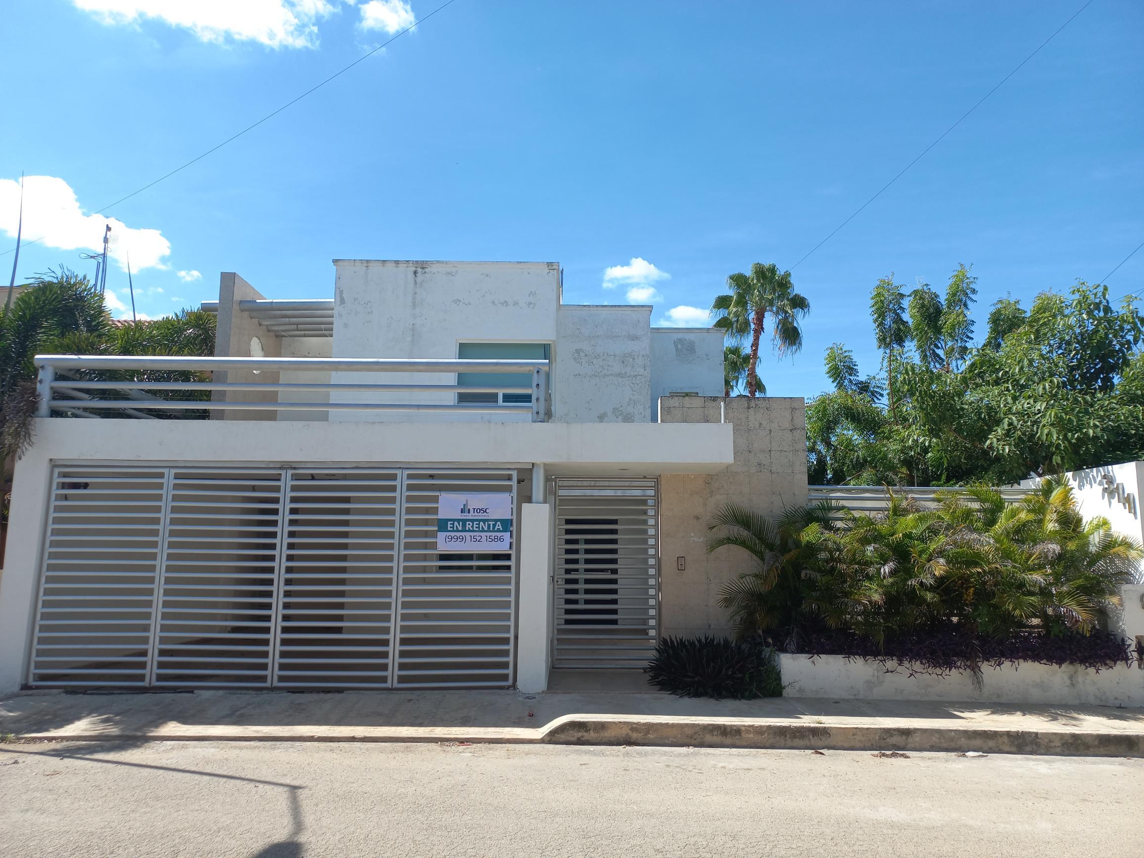 Casa de 2 plantas, con piscina y 3 recámaras, al norte de la ciudad. | Grupo Tosc