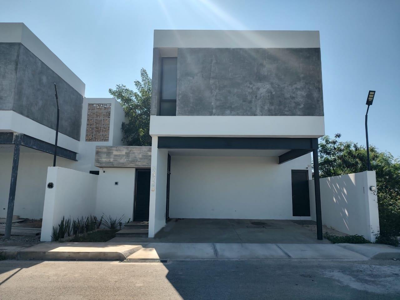 Casa nueva, de 3 recámaras, alberca y sala tv, en Dzitya. | Grupo Tosc